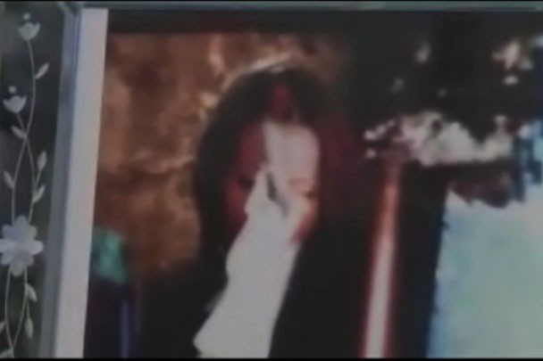 jesus-appears-in-cell-phone-photo-of-the-bachelor-obviously-stereogum